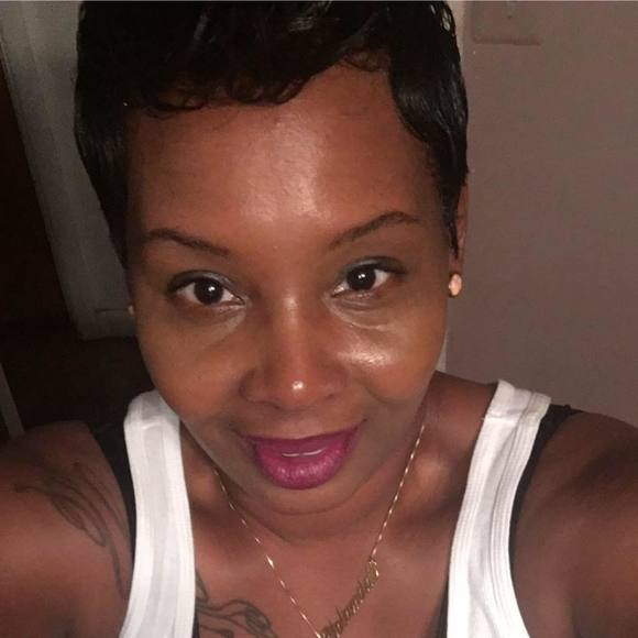 Yolanda's Closet (@yolanda_b) | Poshmark